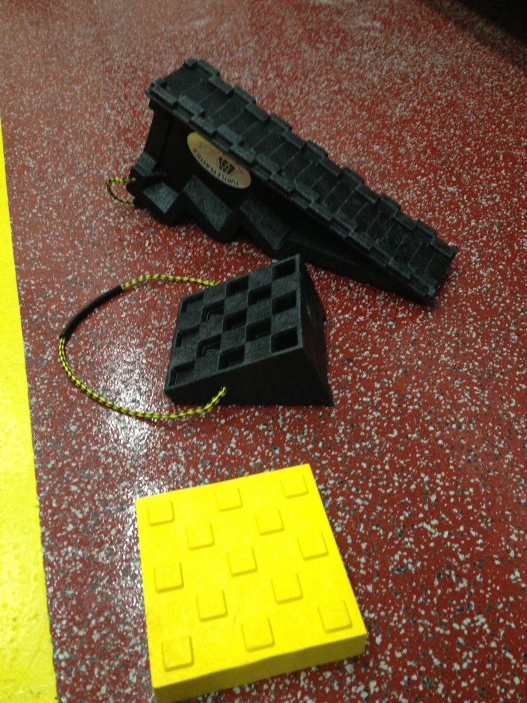 Step_Cog_Chock_Turtle_Plastic_Extrication_Lock_Blocks - Boron Extrication