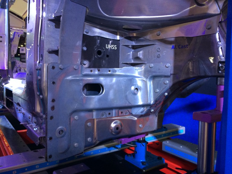 2016 Cadillac CT6 Body Structure - Boron Extrication