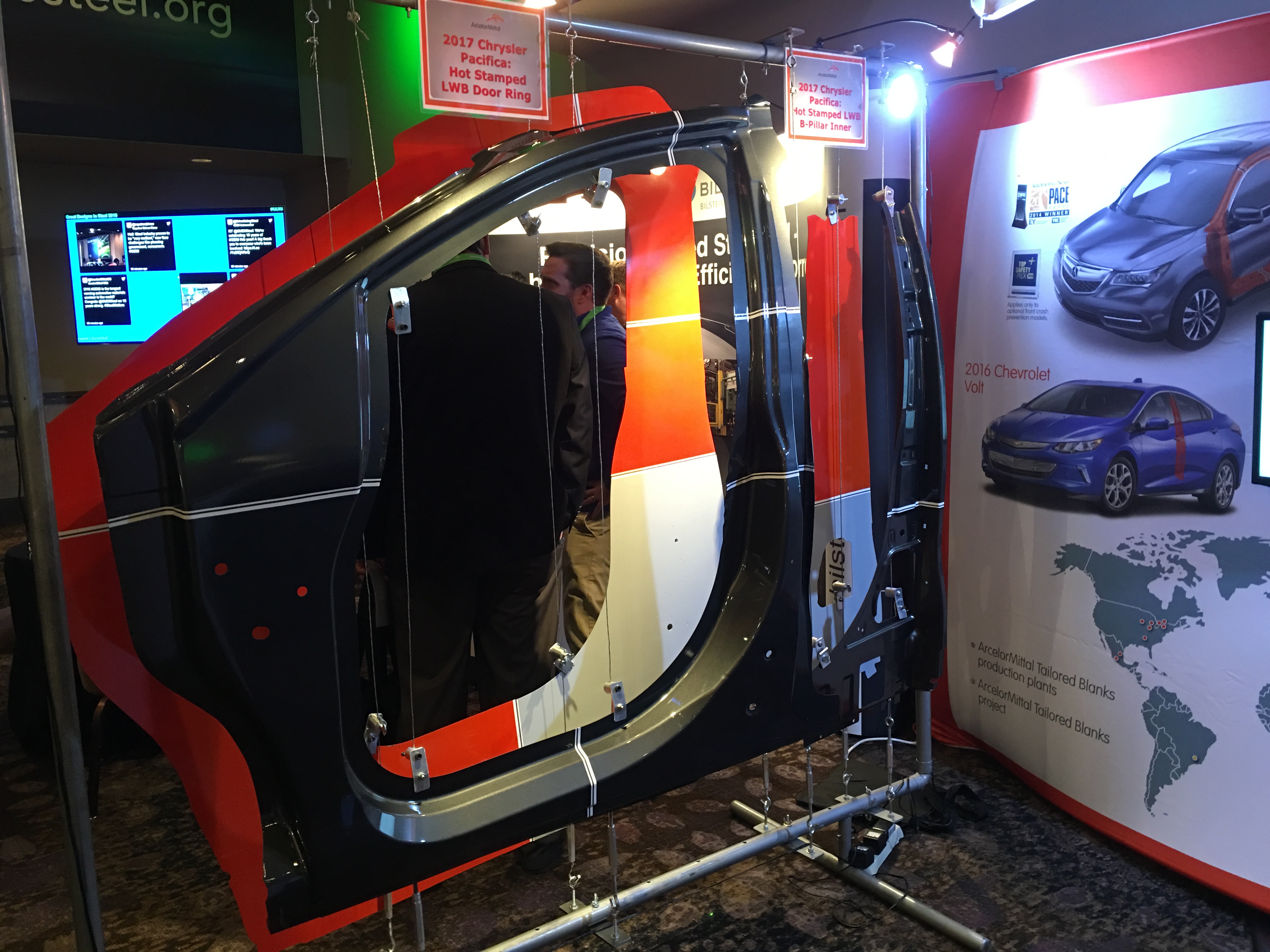 2017 Chrysler Pacifica Body Structure - Boron Extrication