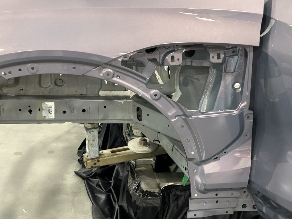 2024 Chevrolet Blazer EV Body Structure GDIS (13) - Boron Extrication