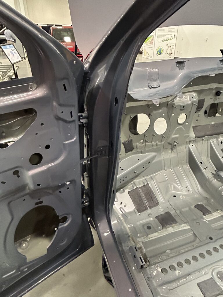 2024 Chevrolet Blazer EV Body Structure GDIS (16) - Boron Extrication