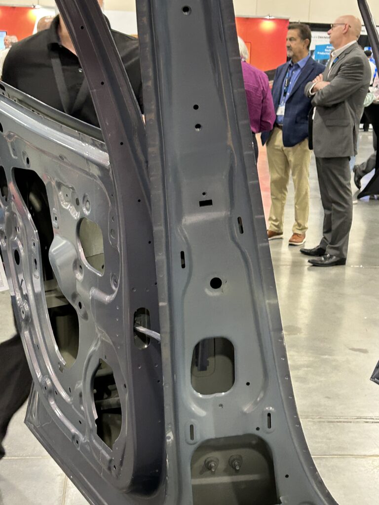 2024 Chevrolet Blazer EV Body Structure GDIS (3) - Boron Extrication